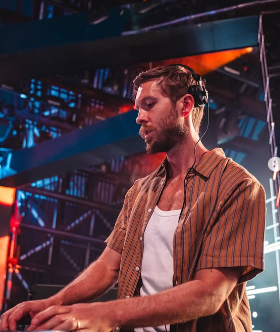 Calvin Harris leva música eletrônica global ao Carnaval de São Paulo em ...